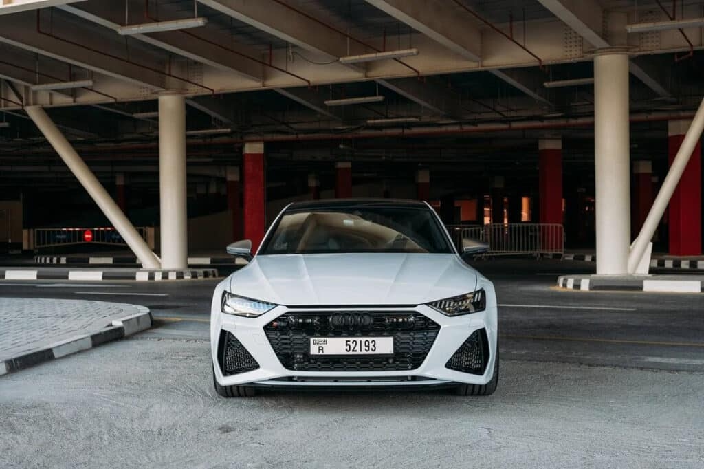 Audi RS7 (White) 2023 - Fastlane